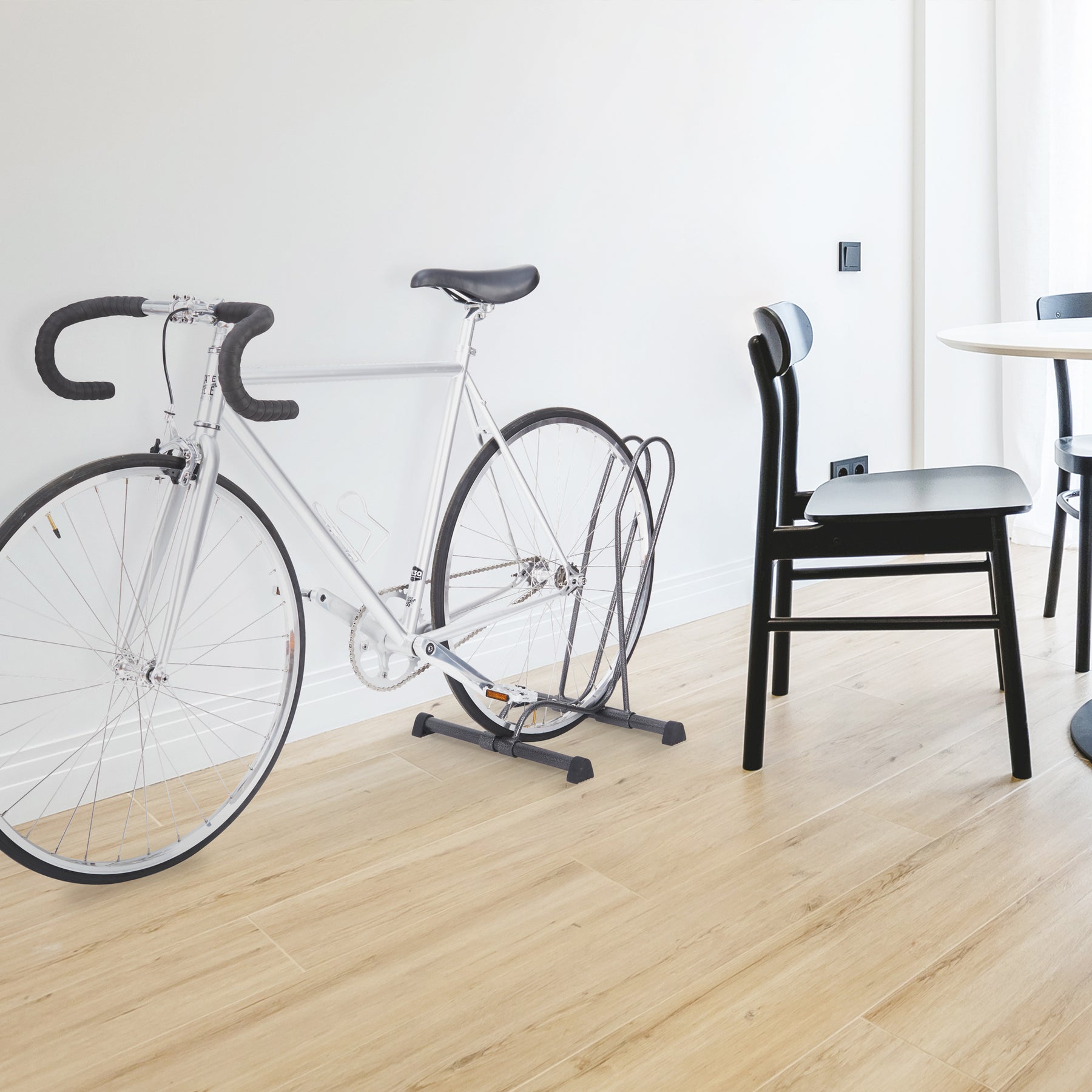 2-Pack Floor Stand – Delta Cycle